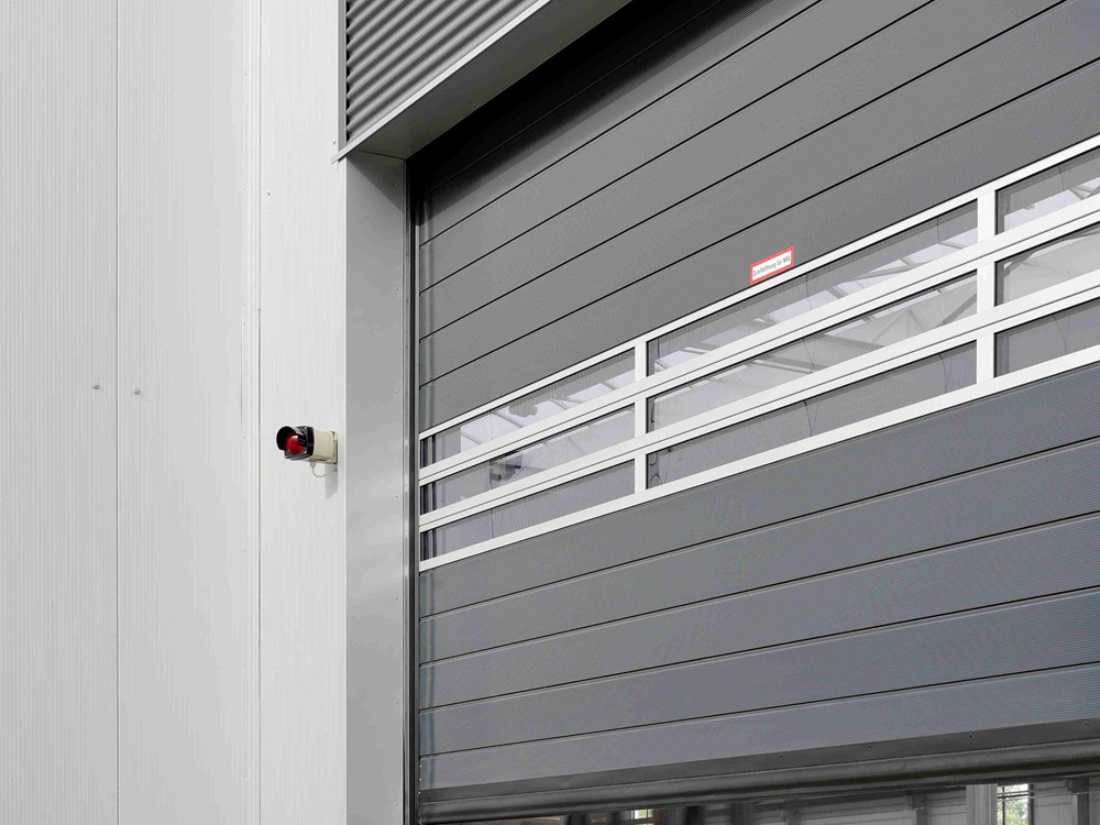 RTS 4000 PU 42 S: Schmales Spiraltor für wenig Platz | Seuster